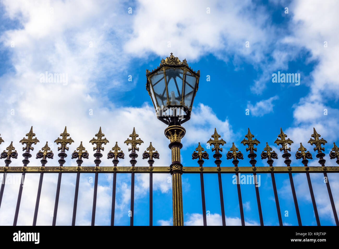 Historical fence hi-res stock photography and images - Alamy