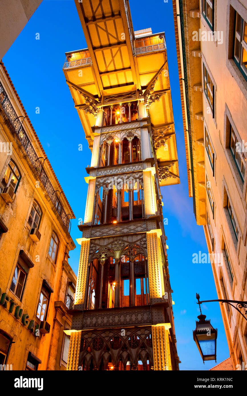 Elevator shot hi-res stock photography and images - Alamy