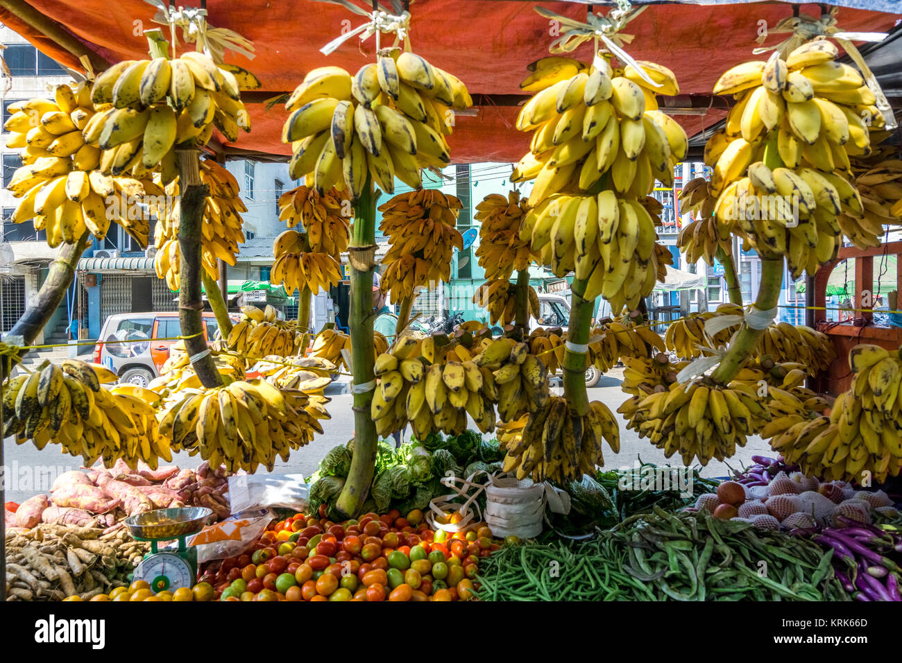Fresh banana on street in a tropical market in Myanmar Stock Photo - Alamy