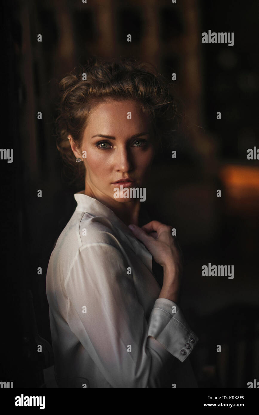 Serious facing camera hi-res stock photography and images - Alamy