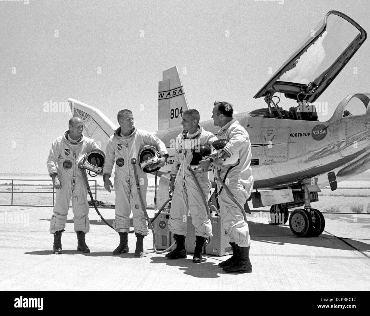 2000 bed Black and White Stock Photos & Images - Alamy