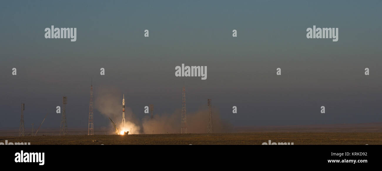 Tim peake in space 2015 hi-res stock photography and images - Alamy