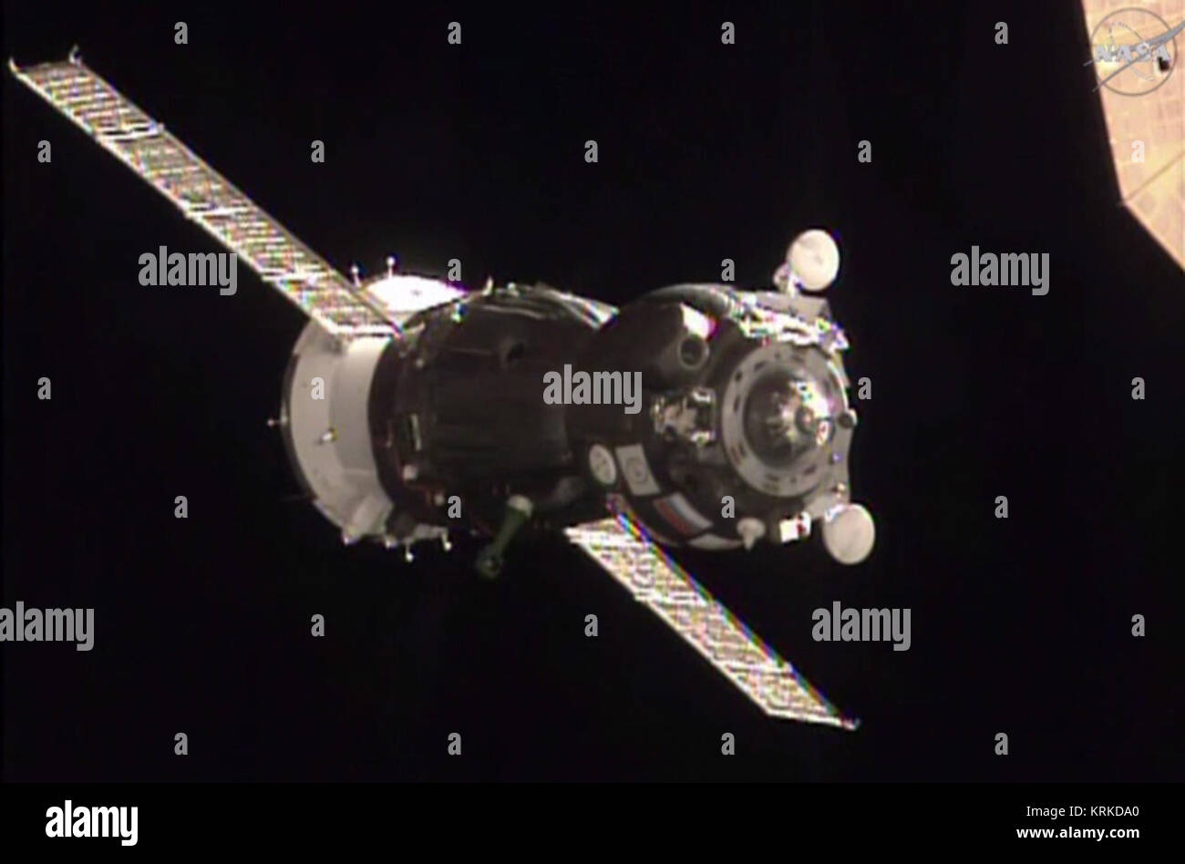 Russian soyuz spacecraft approaches hi-res stock photography and images ...