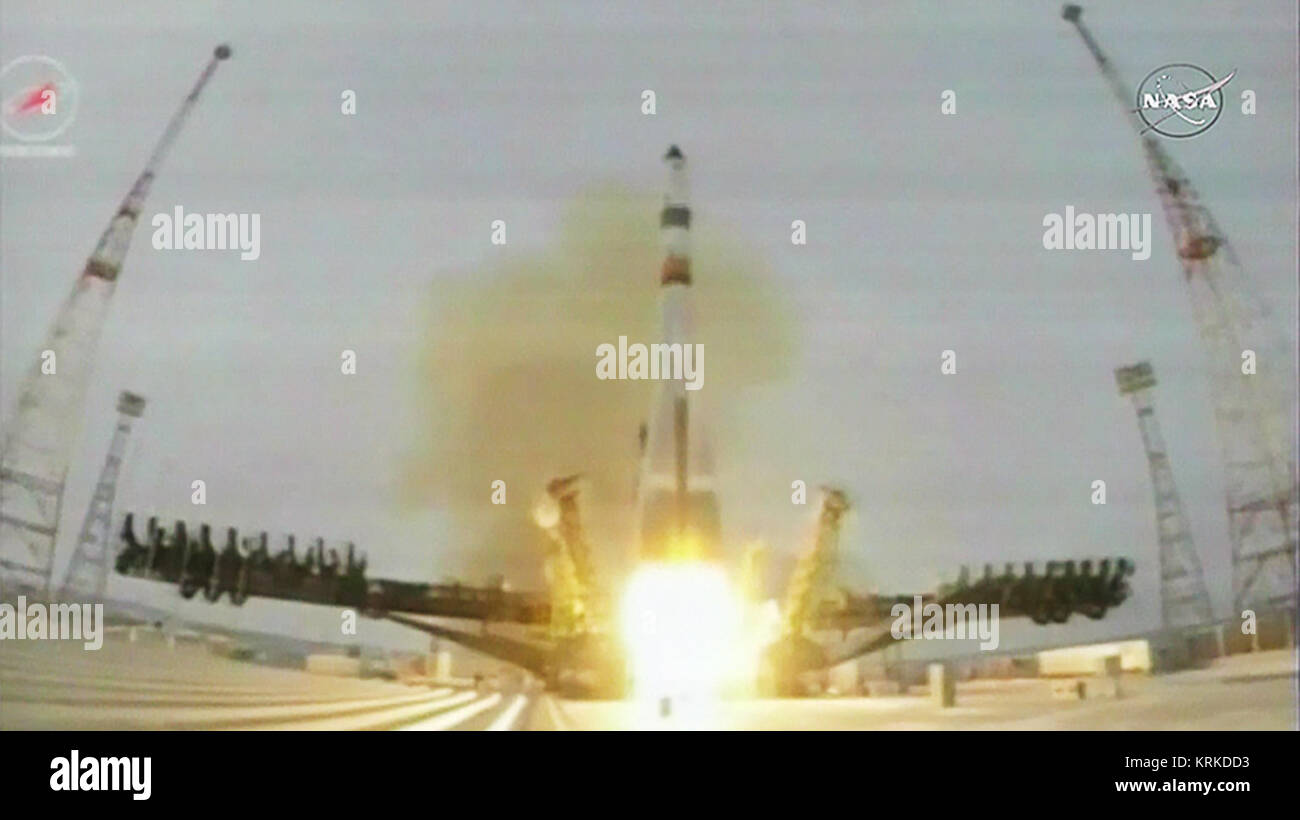 Progress MS-1 launch Stock Photo - Alamy