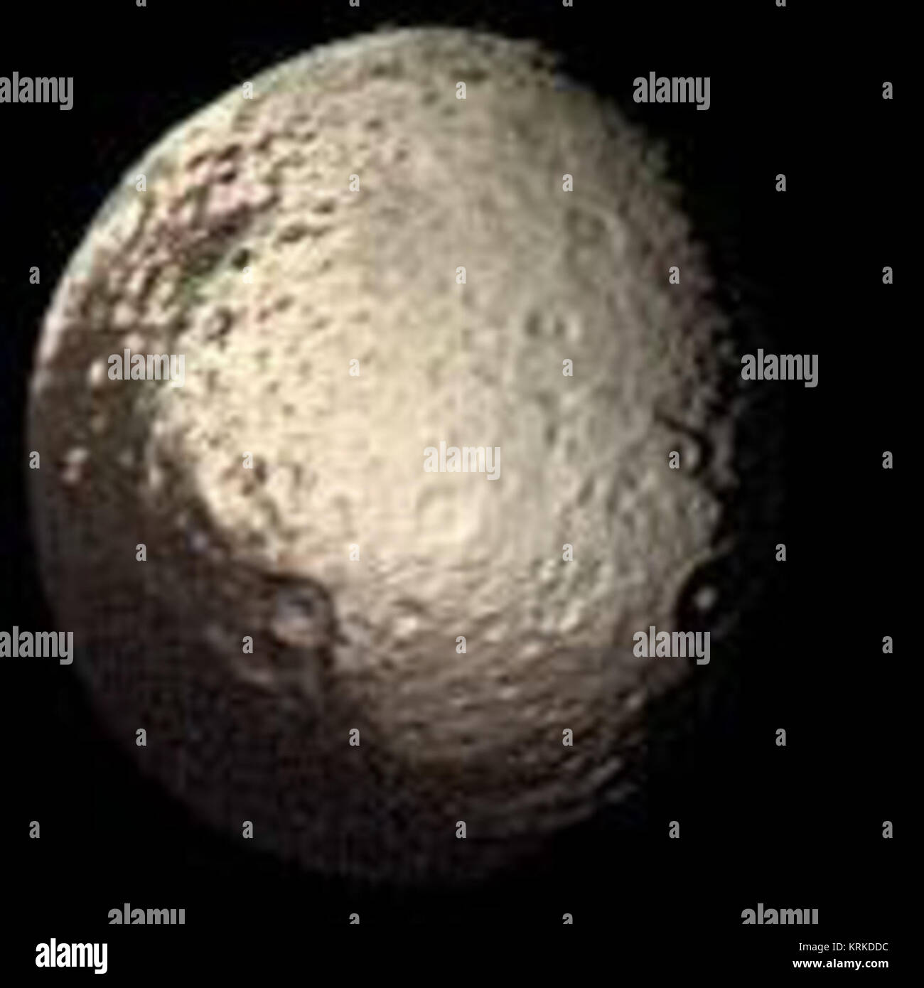 Iapetus by Voyager 2 28cropped29 Stock Photo - Alamy