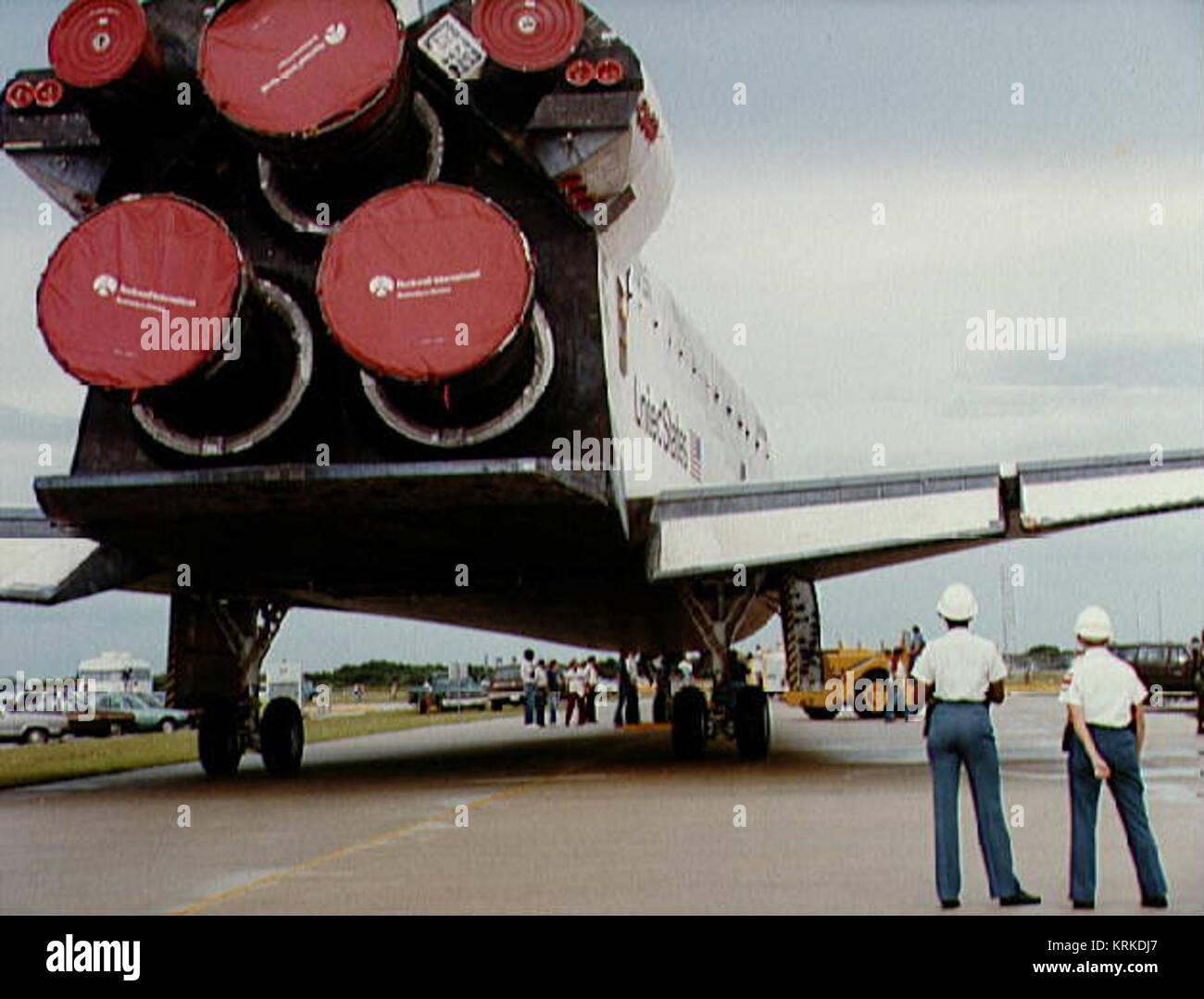 STS-5 Columbia transferred to VAB1 Stock Photo - Alamy