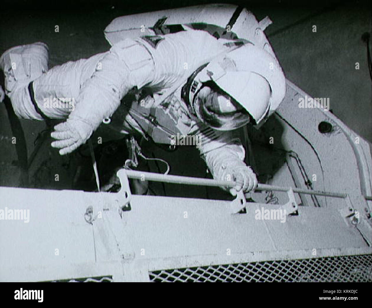 STS-5 Allen EVA training Stock Photo - Alamy