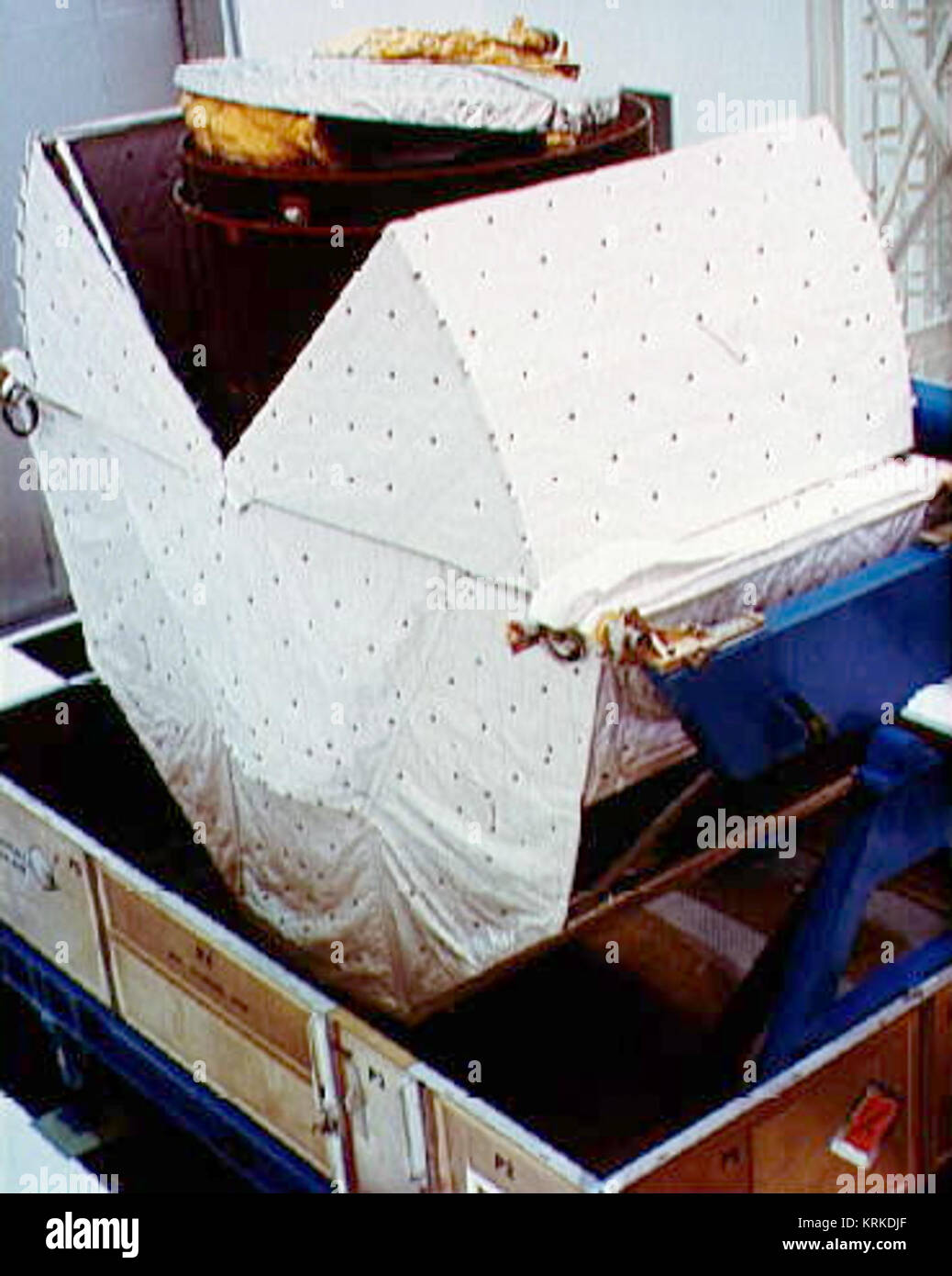 STS-5 Anik C-3 at VPF Stock Photo - Alamy