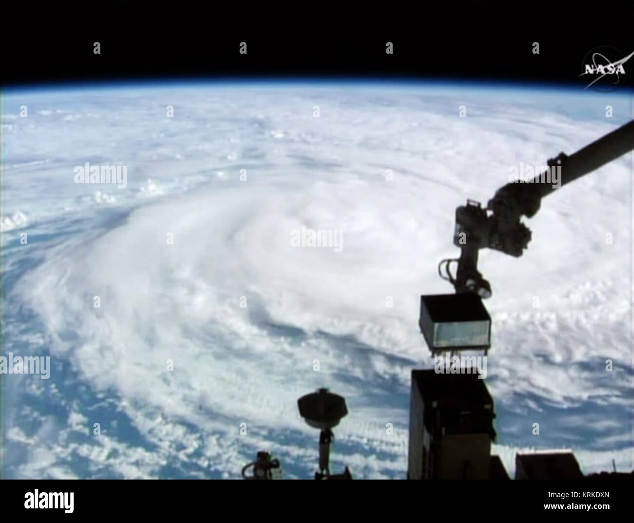 ISS-46 Tropical Cyclone Ula at NASA TV Stock Photo - Alamy ISS-46 Tropical Cyclone Ula at NASA TV Stock Photo - Alamy