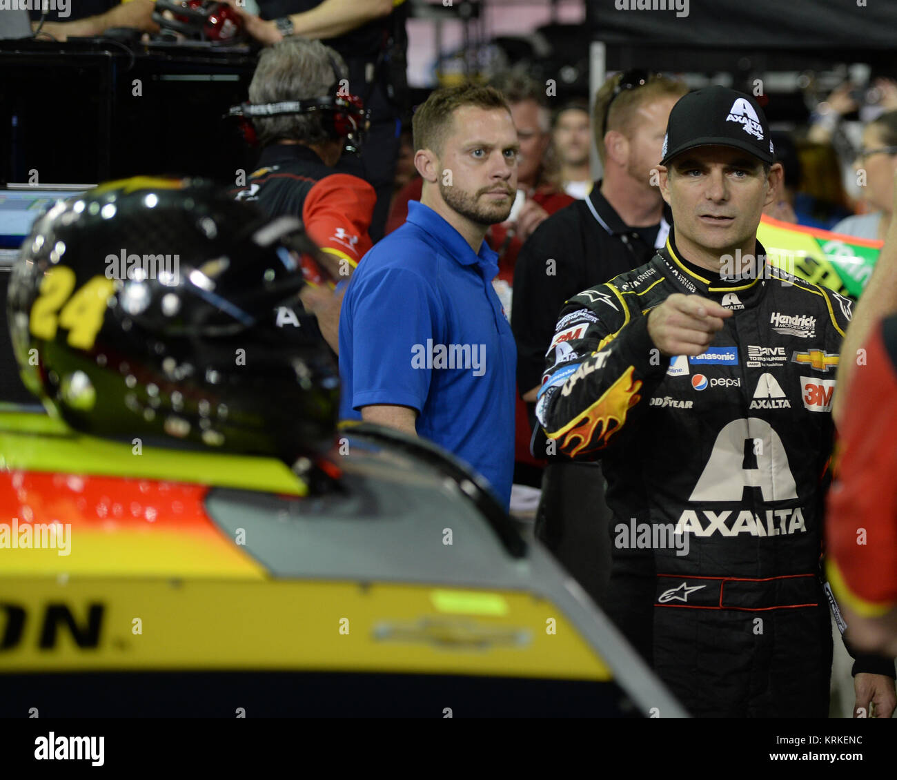 HOMESTEAD, FL - NOVEMBER 20: Jeff Gordon, driver of the #24 AXALTA ...