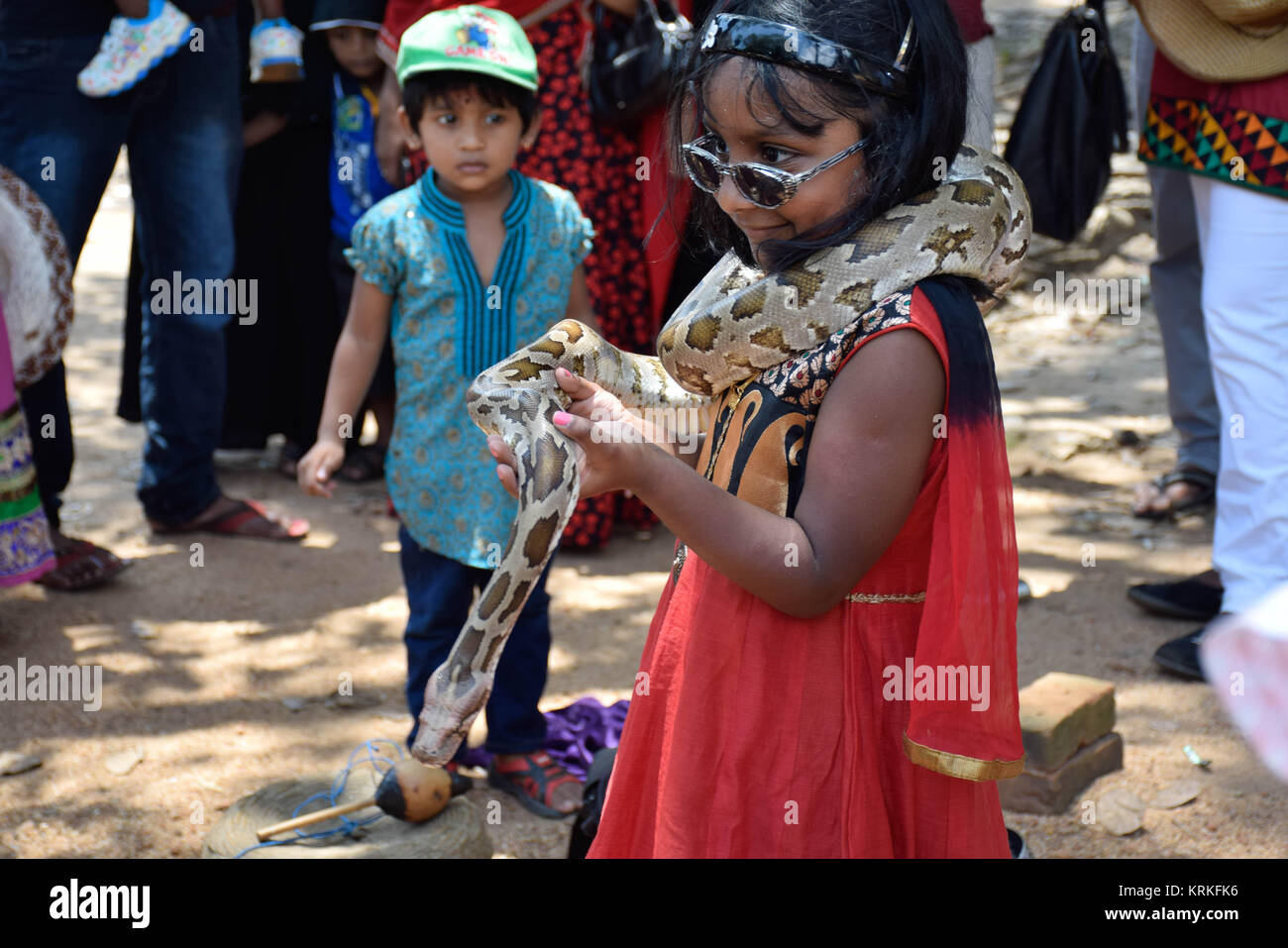 Child afraid snake hi-res stock photography and images - Alamy