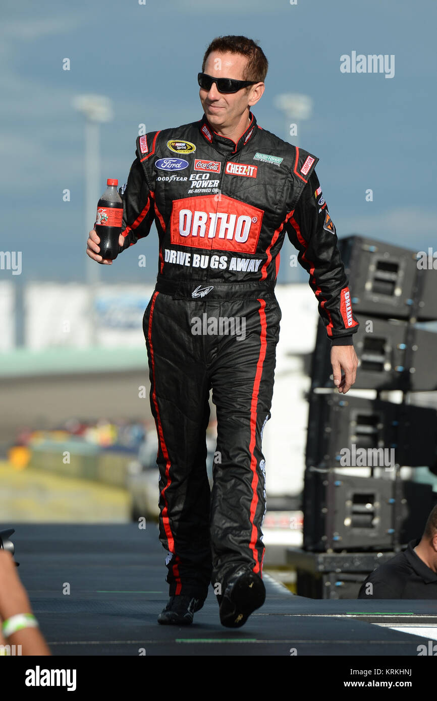HOMESTEAD, FL - NOVEMBER 22: Greg Biffle during driver introductions ...