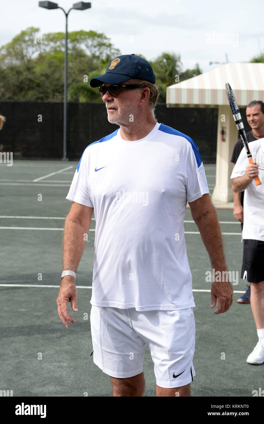 BOCA RATON, FL - NOVEMBER 20: Chris Evert, Murphy Jensen, Jon Lovitz ...