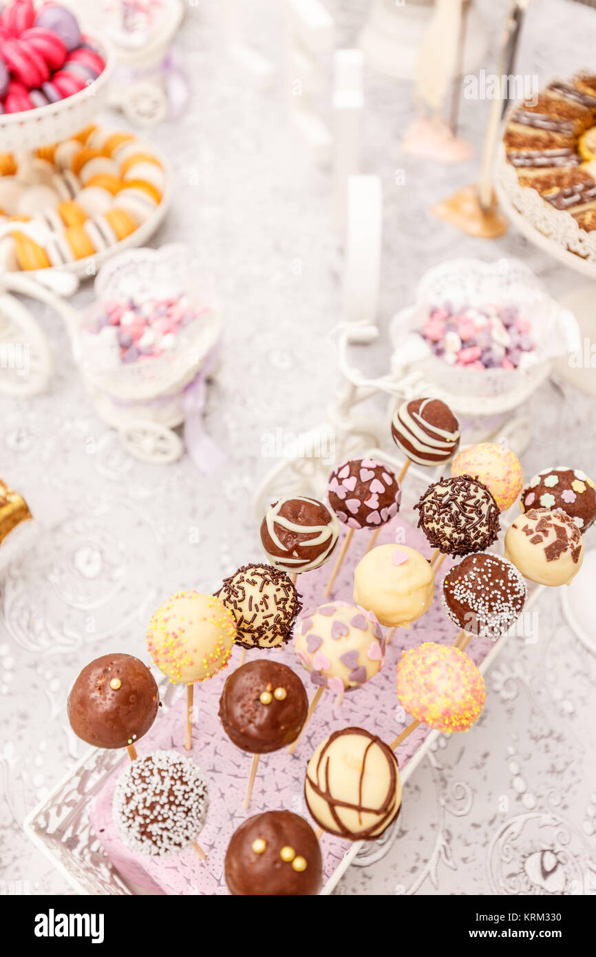 Candy bar table Stock Photo - Alamy