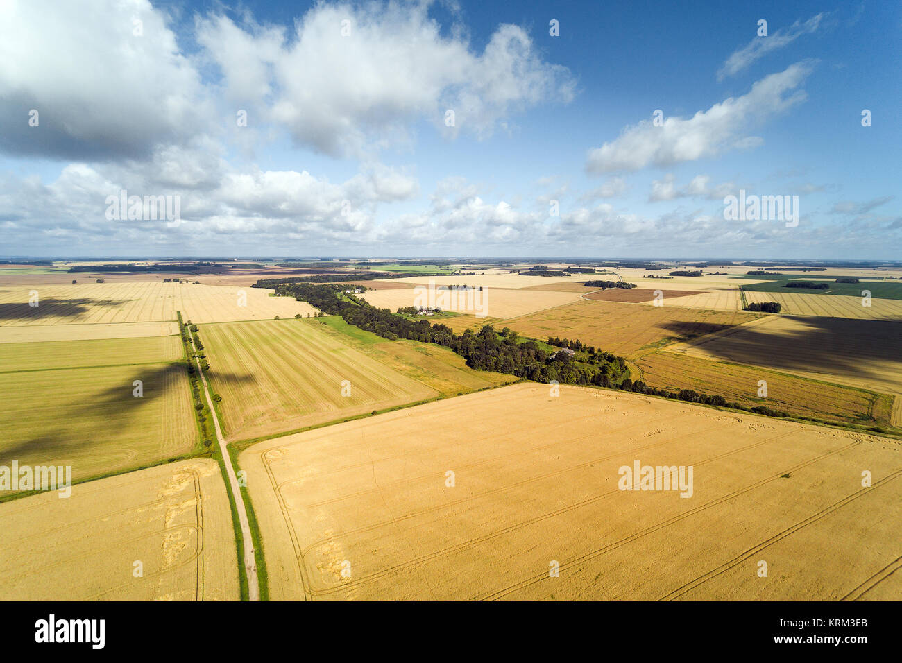 Fieds hi-res stock photography and images - Alamy