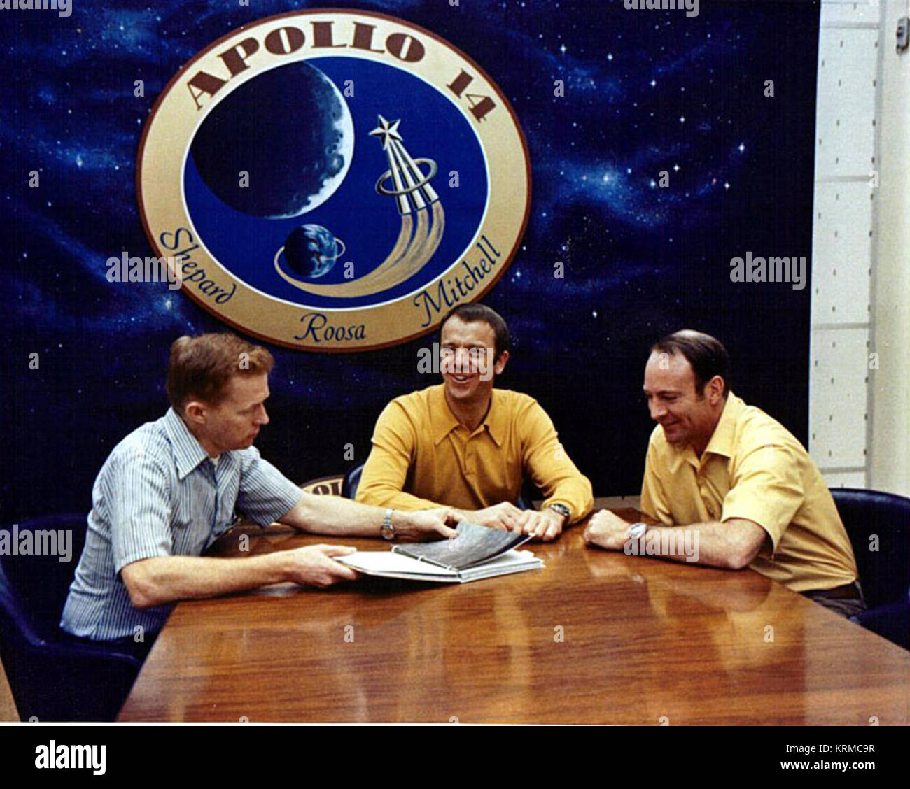 Apollo 14 crew Ap14-KSC-71PC-60 Stock Photo - Alamy