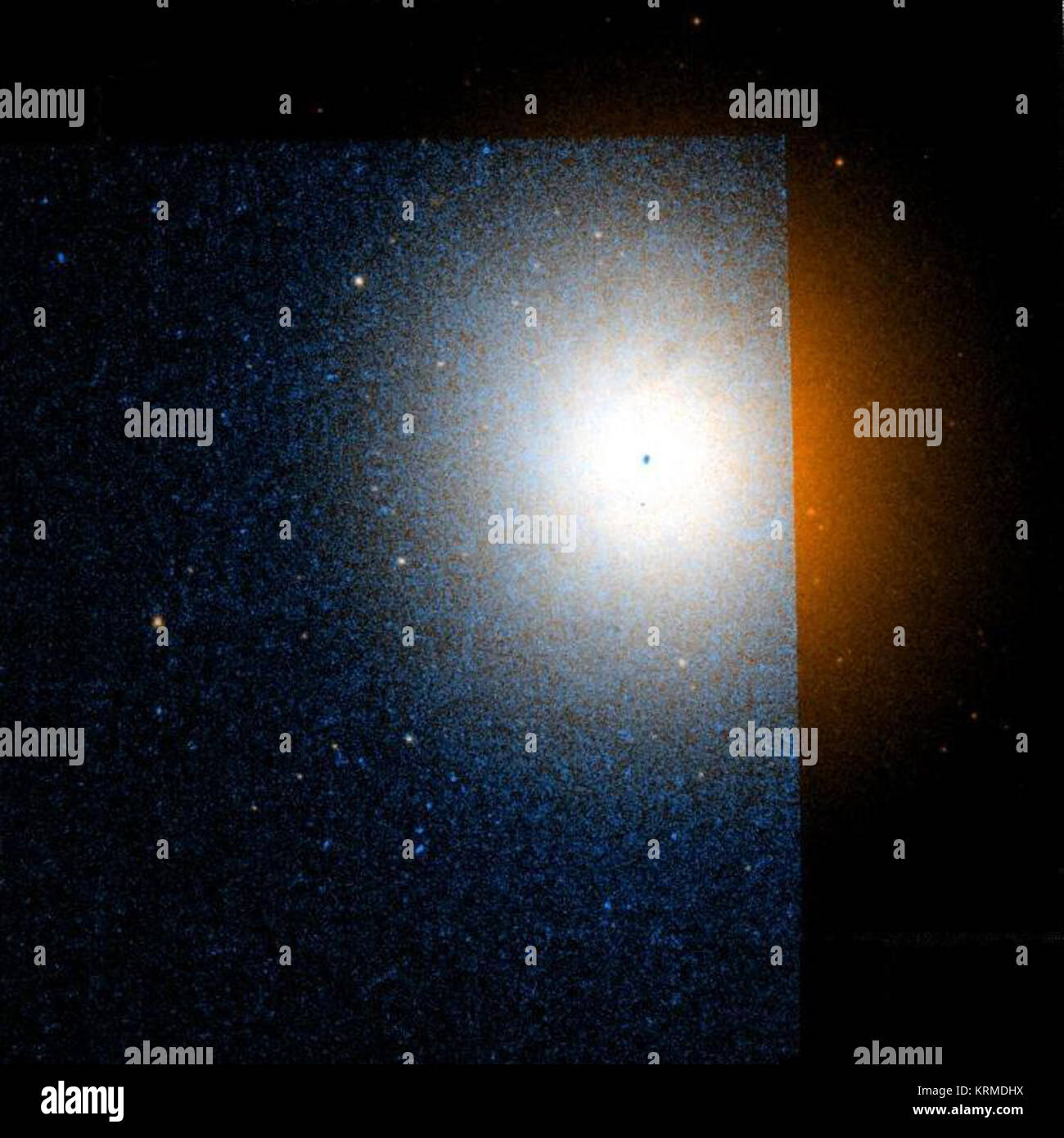 NGC 5044 color cutout hst 05927 06 wfpc2 f791w fr680p15 pc sci Stock ...