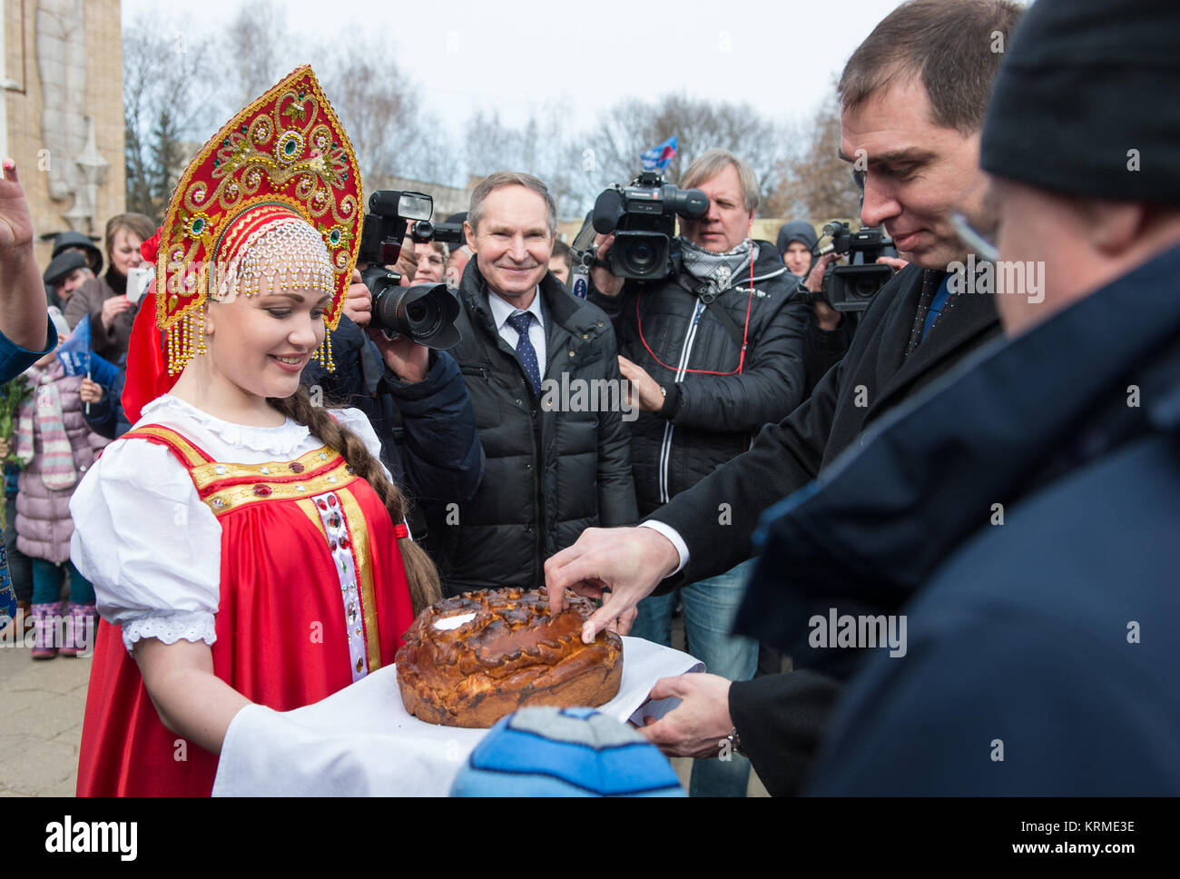 One-year mission crew members Scott Kelly of NASA, right, Mikhail ...