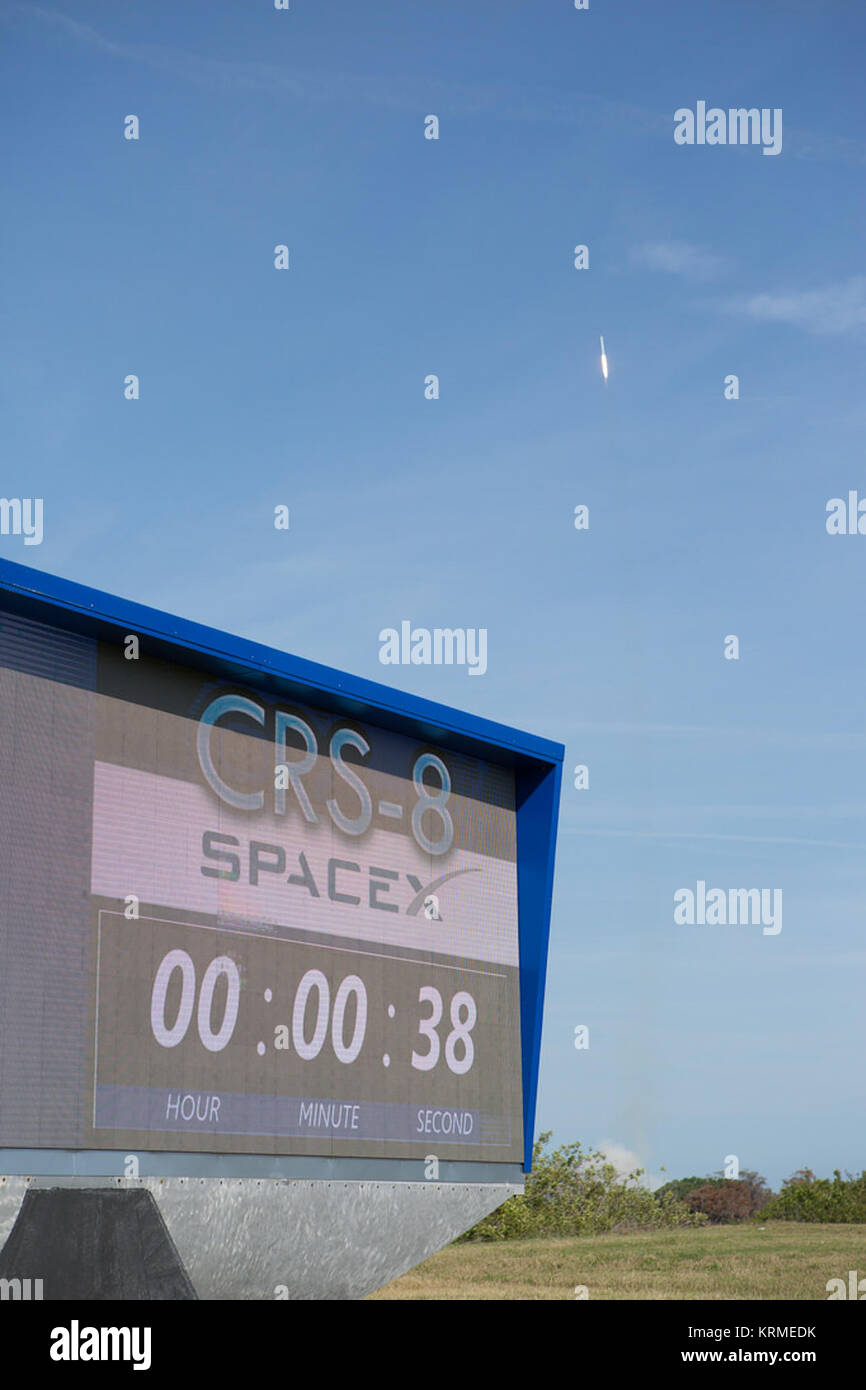 Nasa countdown clock hi-res stock photography and images - Alamy