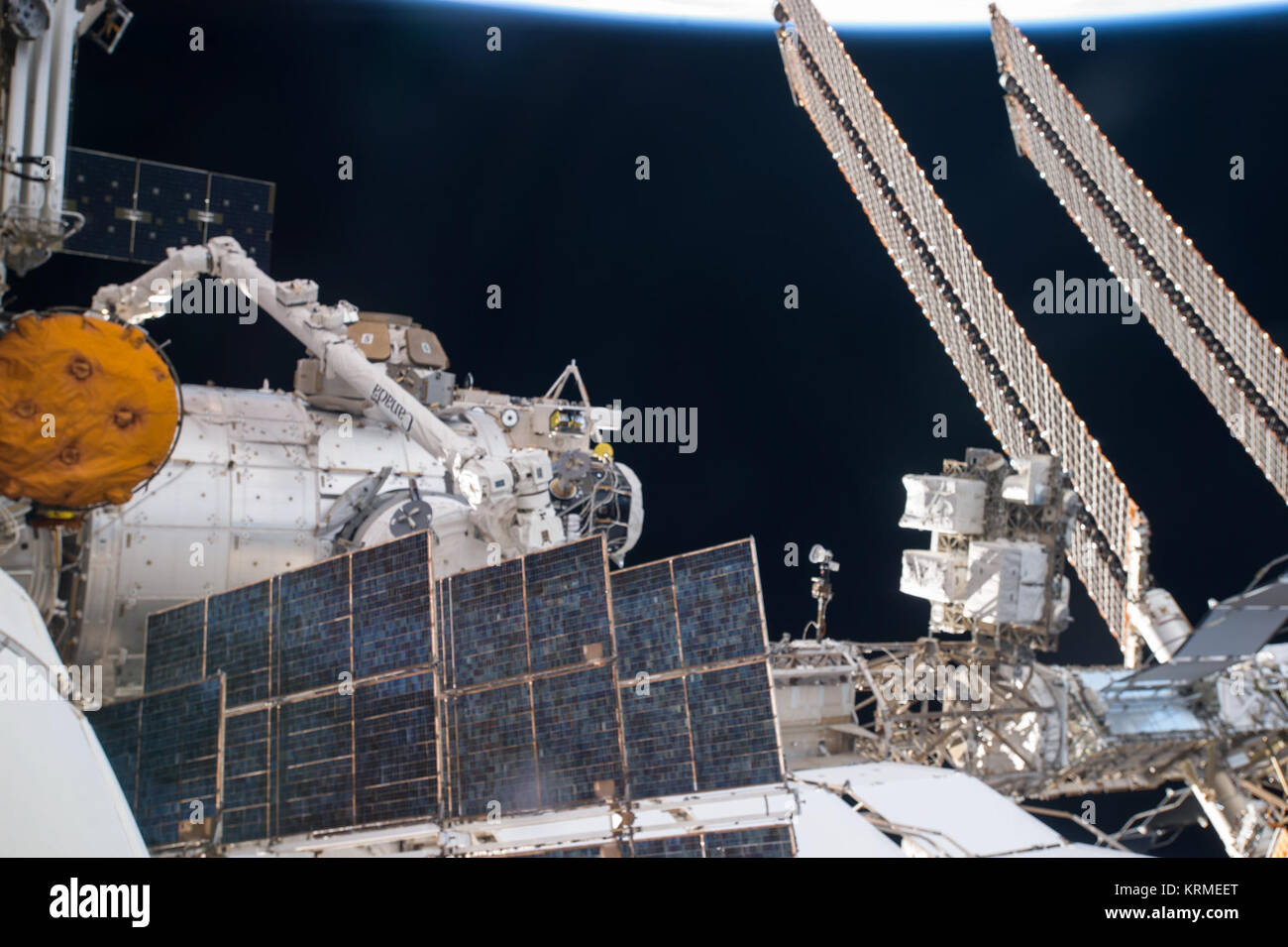 ISS-47 BEAM installation (3 Stock Photo - Alamy