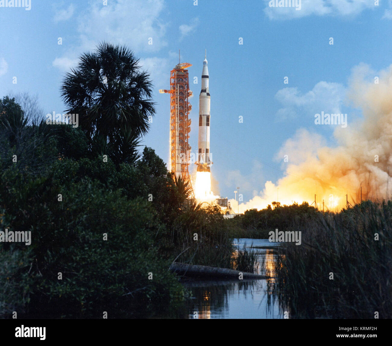 Lift-off of Apollo 16 Stock Photo - Alamy