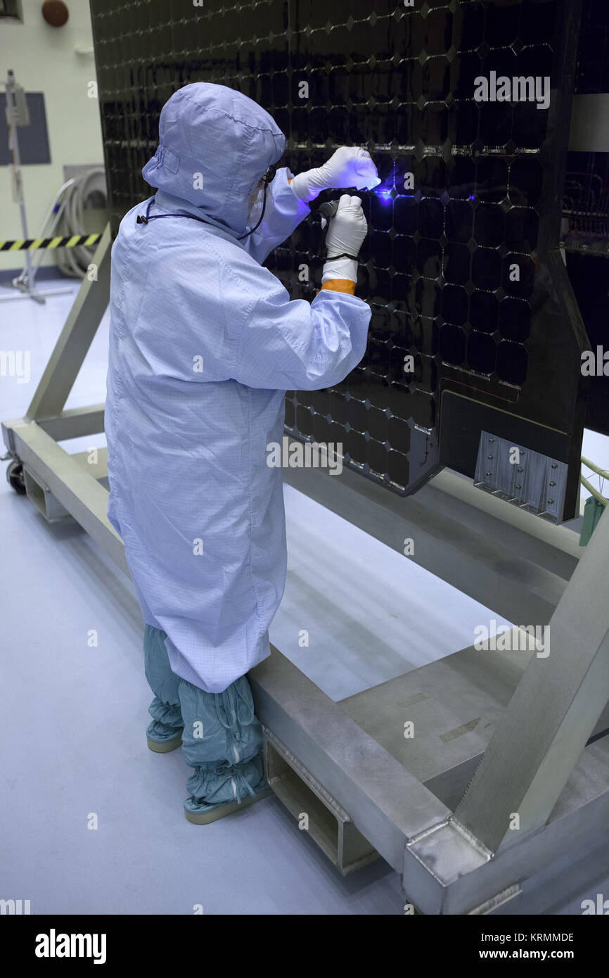 OSIRIS-REx Solar Array cleaning and inspection testing at the PHSF. KSC ...