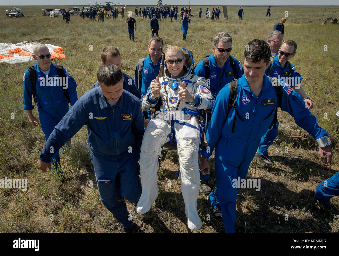 Medical tent hi-res stock photography and images - Alamy