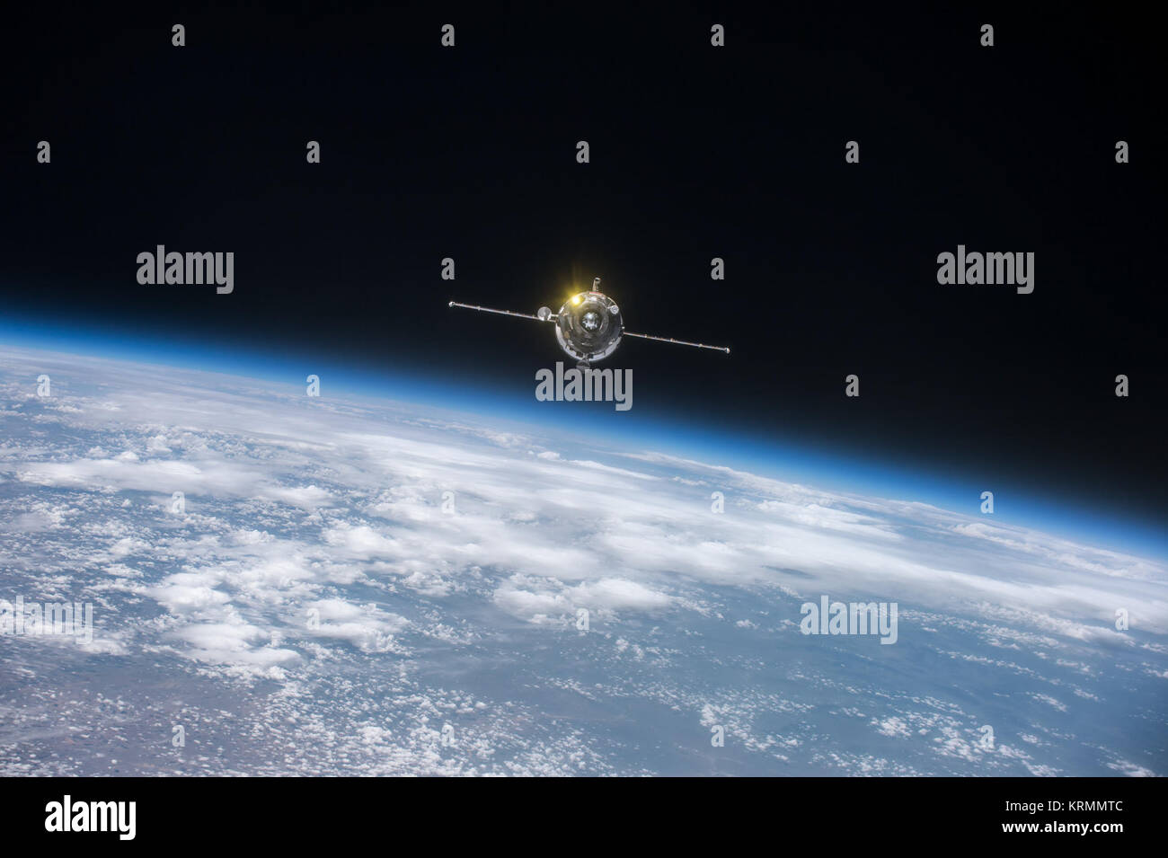 ISS-48 Progress MS-01 Undocking and Redocking Test (1 Stock Photo - Alamy