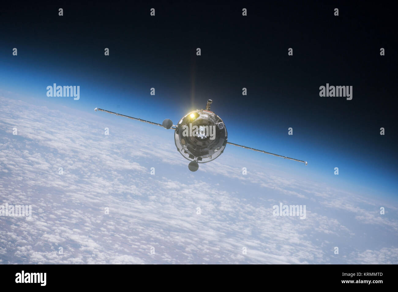 ISS-48 Progress MS-01 Undocking and Redocking Test (5 Stock Photo - Alamy