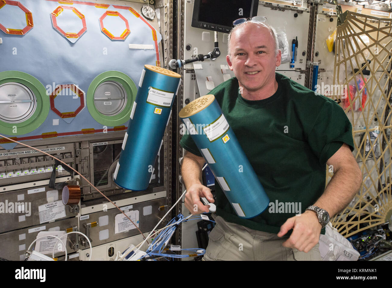 ISS-48 Jeff Williams with BRIC Canisters in the Destiny lab Stock Photo ...