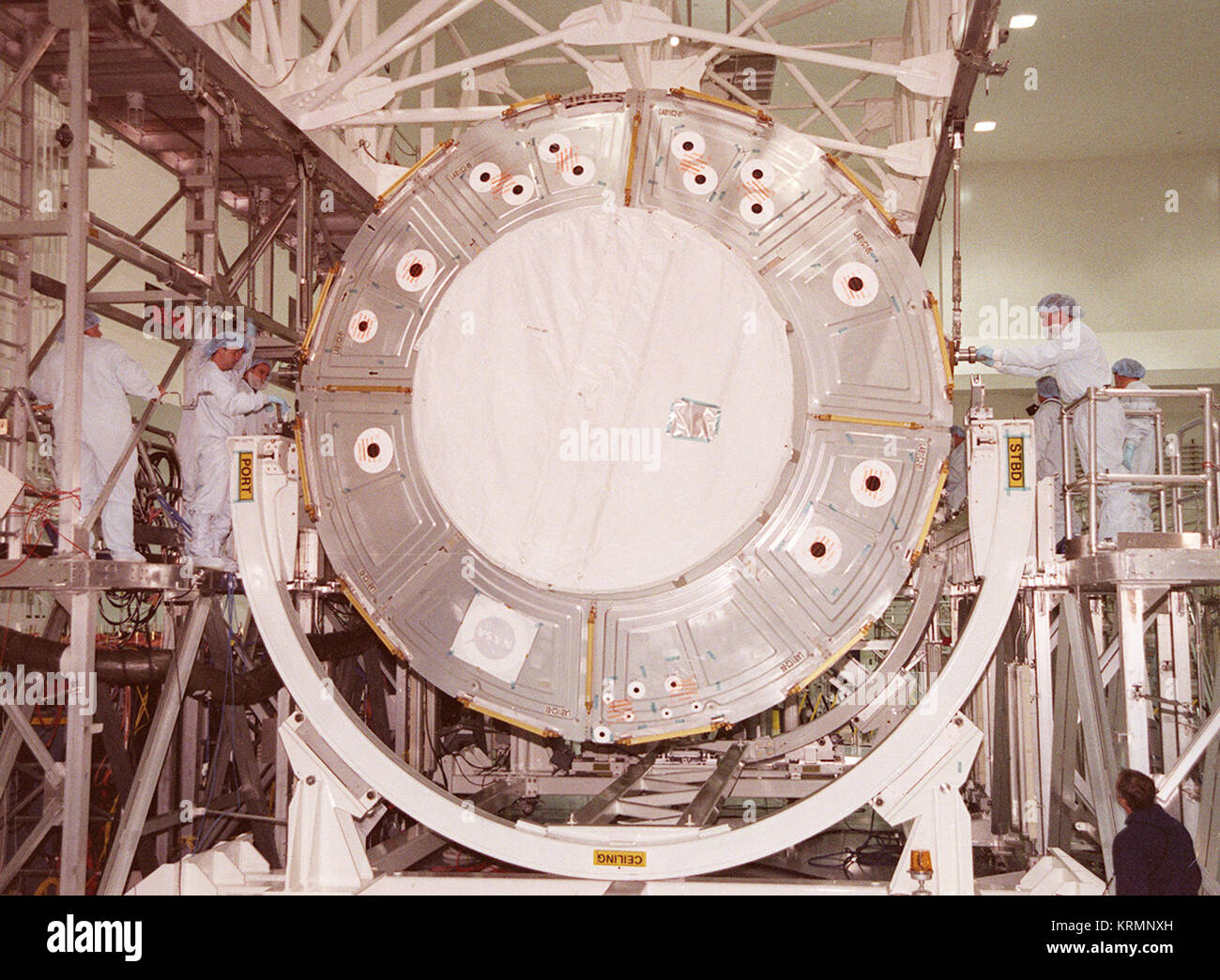 NASA logo is placed on the U.S. Lab for STS-98 (KSC-00PP-1931 Stock ...