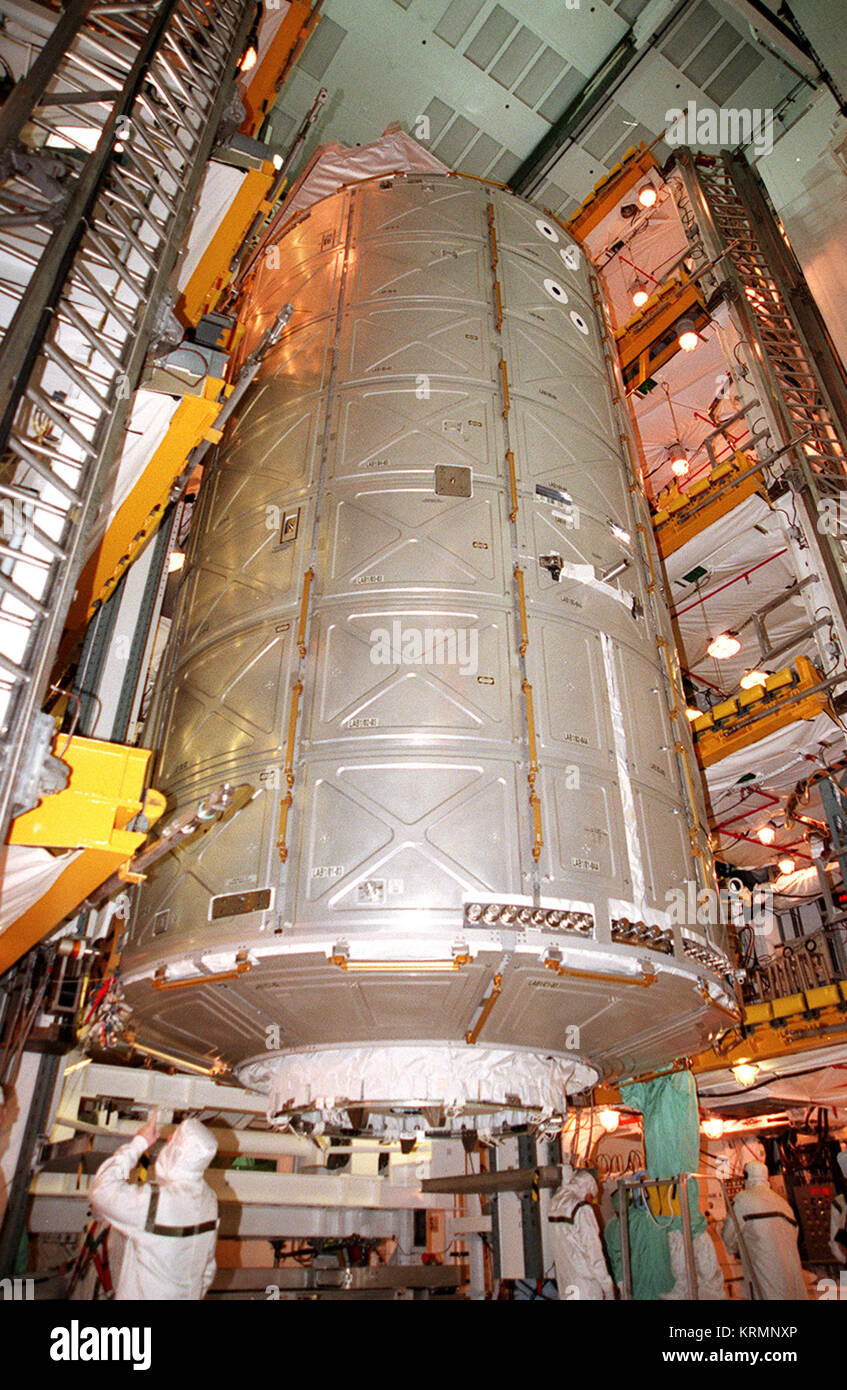 STS-98 payload U.S. Lab Destiny is moved into Atlantis' payload bay (KSC-01PP-0060 Stock Photo ...
