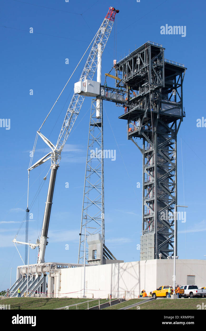 The Crew Access Arm for Commerical Crew Program (CCP) being installed ...