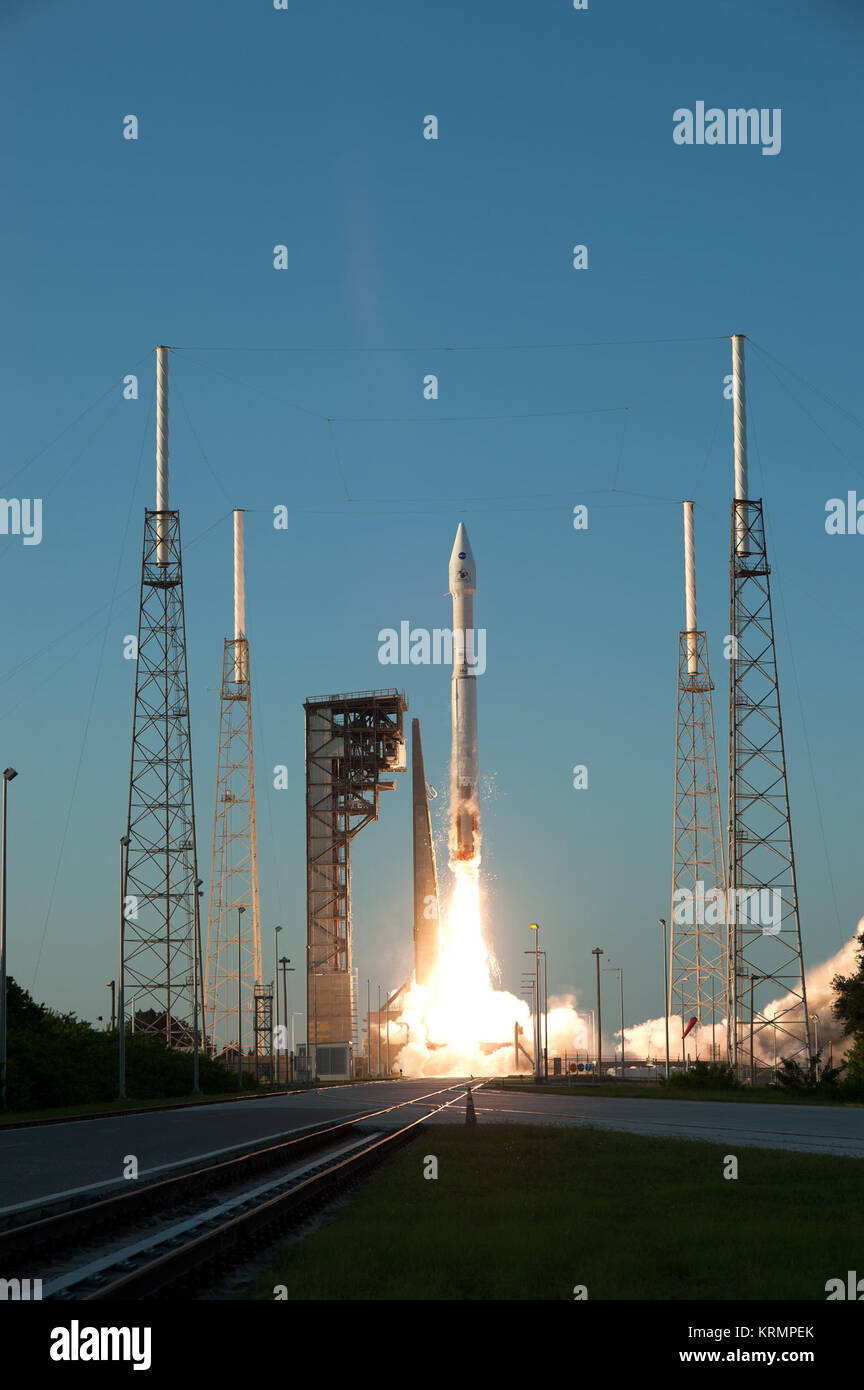 Osiris rex mission nasa studies hi-res stock photography and images - Alamy