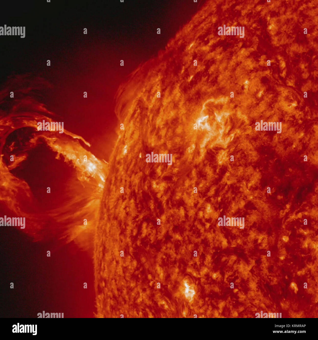 Gigantic Rolling Wave Captured on the Sun (hd video) (8699397600 Stock ...
