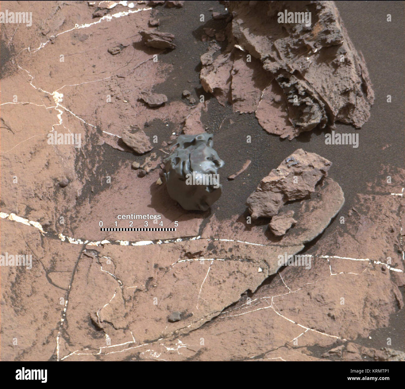 PIA21134 - Curiosity Rover Finds and Examines a Meteorite on Mars ...