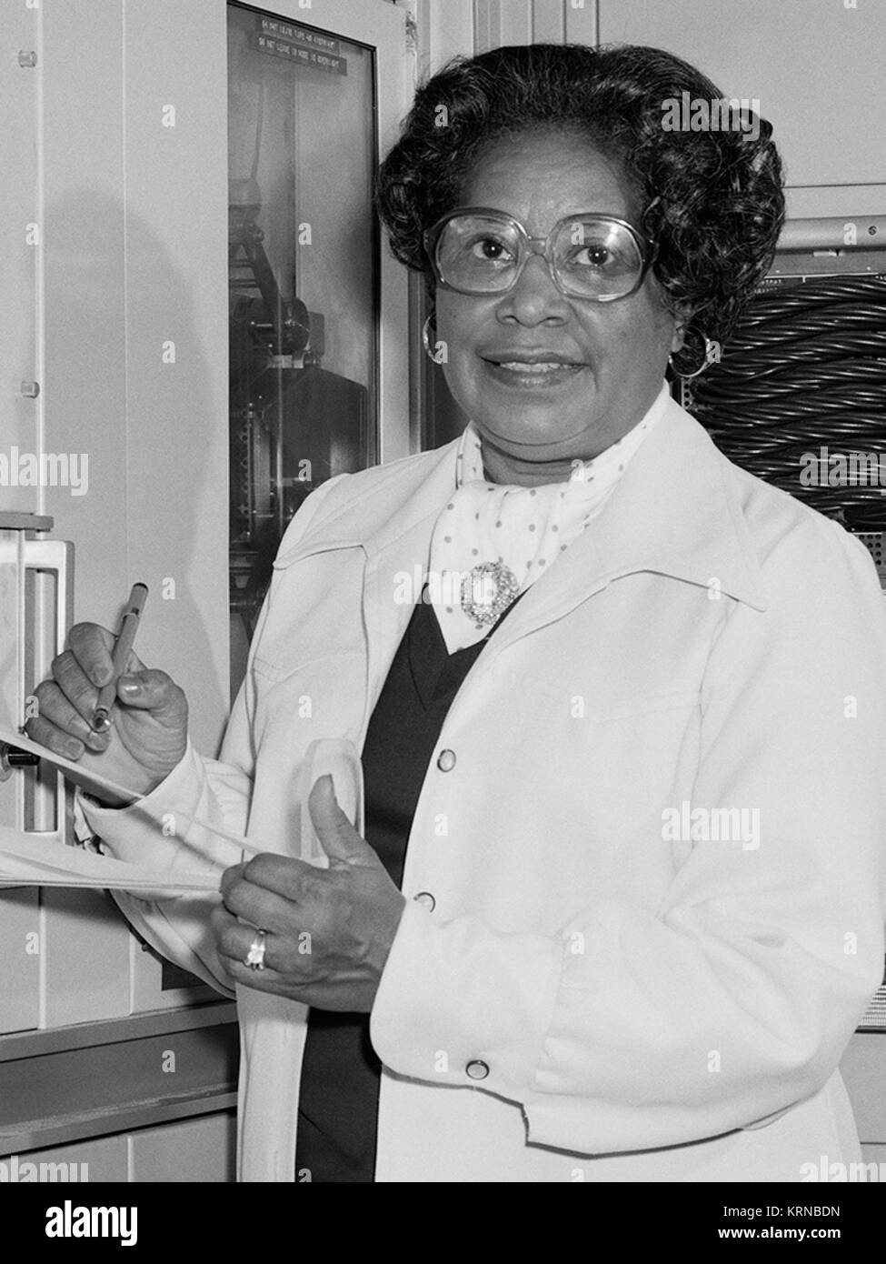 Mary Jackson working (cropped Stock Photo - Alamy