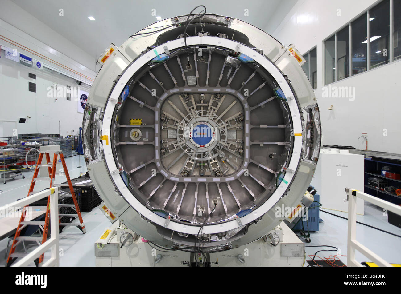 Pressurized cargo module hi-res stock photography and images - Alamy