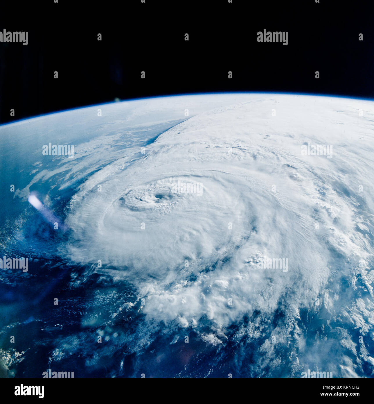 Hurricane Elena STS-51-I 1985-09-01 Stock Photo - Alamy