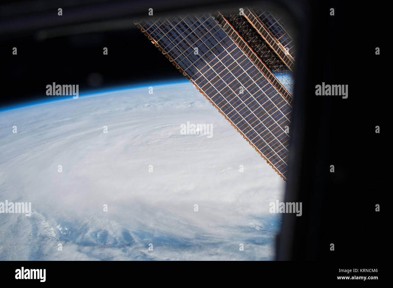 Satellite cyclone australia hi-res stock photography and images - Alamy