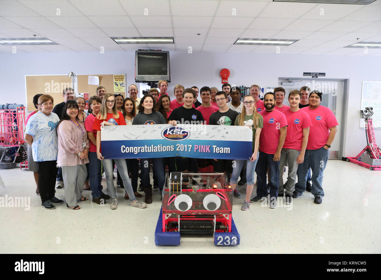 Space shuttle team hi-res stock photography and images - Alamy