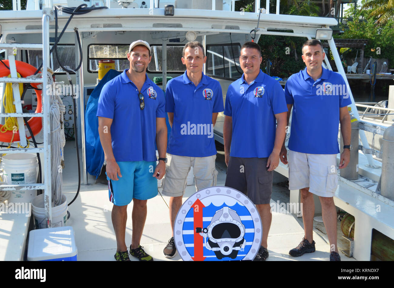 NASA NEEMO 22 Aquanaut Crew prior to the start of the mission at Key ...