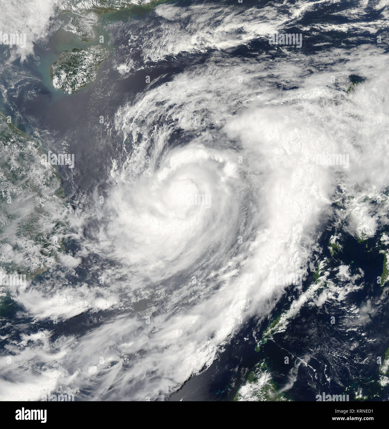 Typhoon Chan-hom 2009-05-06 Stock Photo - Alamy