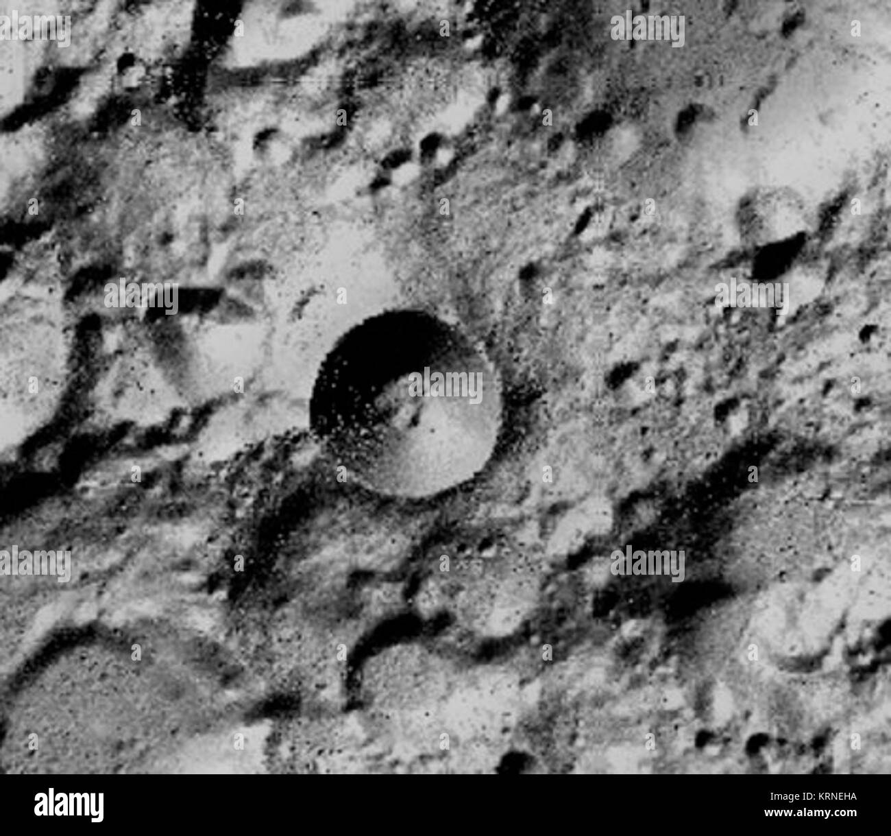 Shackleton crater moon hi-res stock photography and images - Alamy