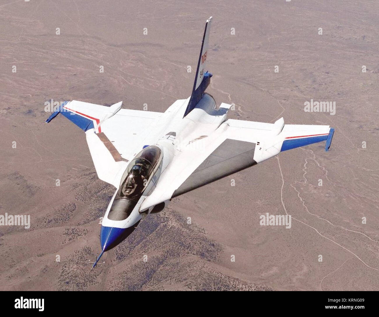 F 16xl hi-res stock photography and images - Alamy