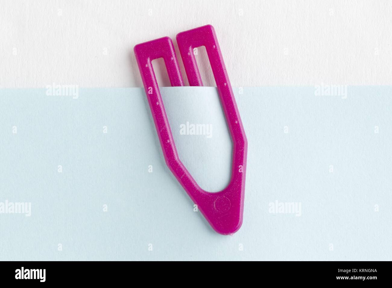 paper clip with blank note Stock Photo - Alamy