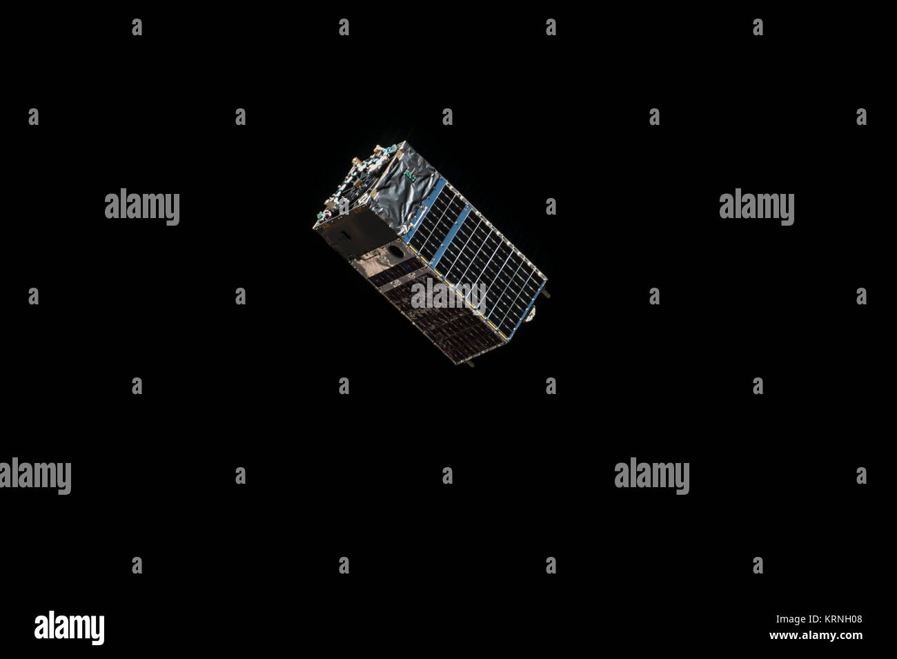 ISS-53 Kestrel Eye IIM satellite deployment (3 Stock Photo - Alamy
