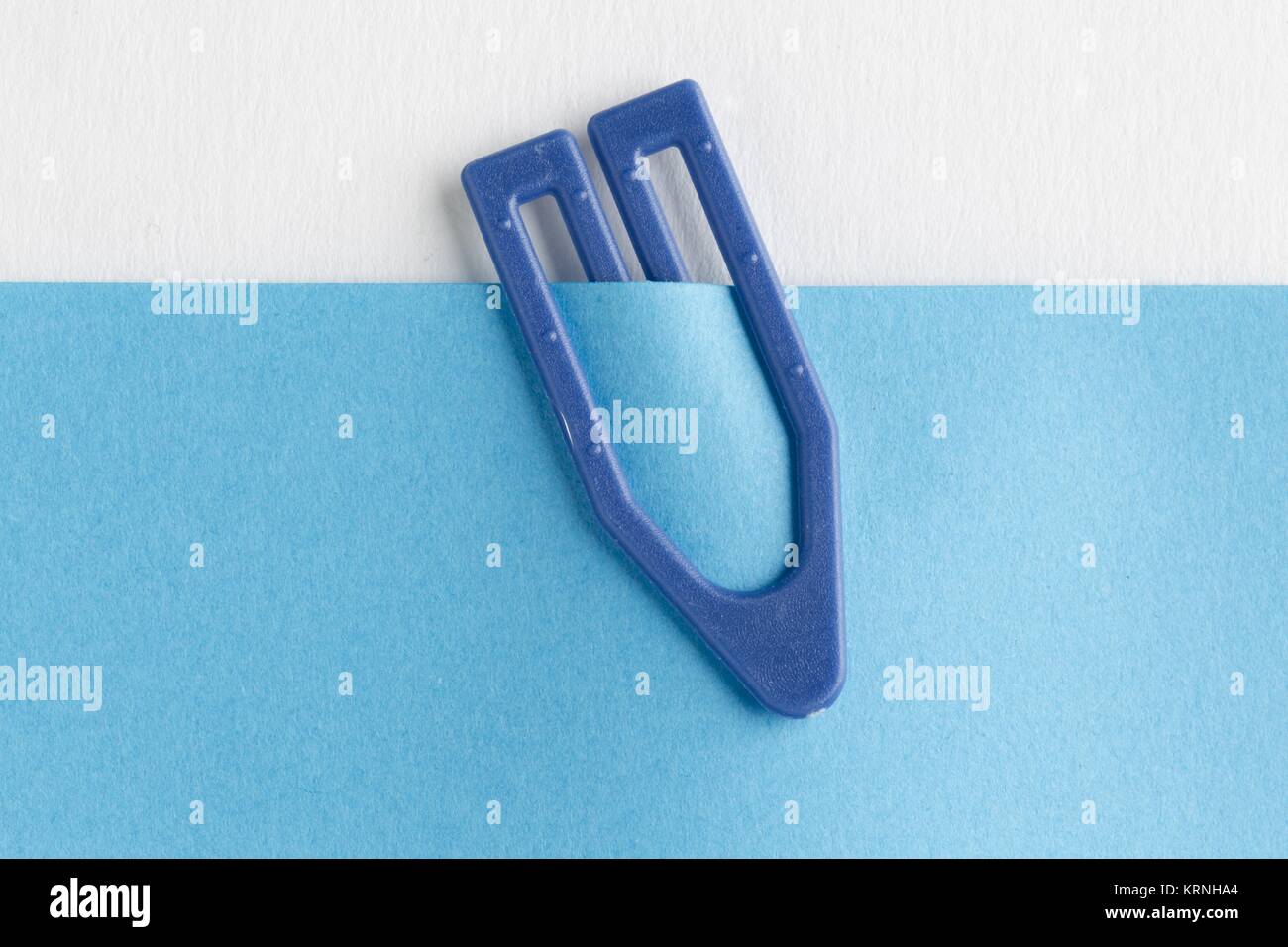 plastic paper clip Stock Photo - Alamy