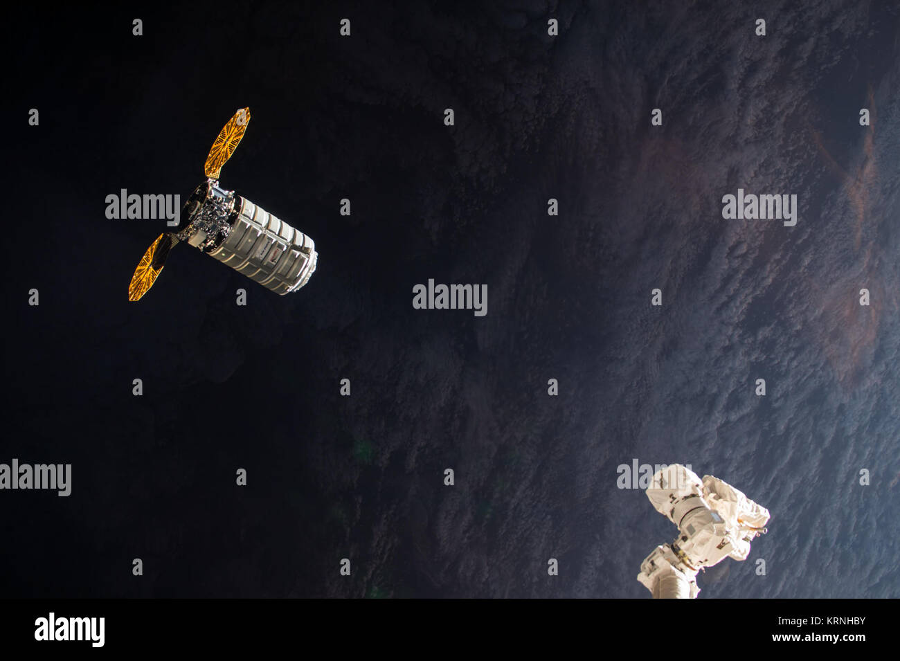 iss053e176252 (Nov. 14, 2017) --- The Orbital ATK Cygnus resupply ship ...