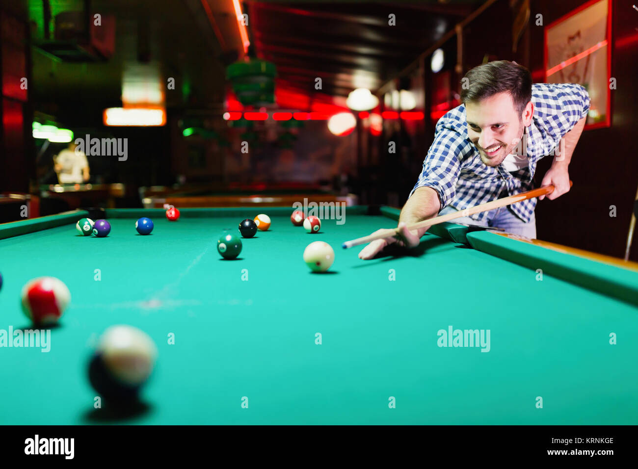 Pub bar pool table hi-res stock photography and images - Alamy